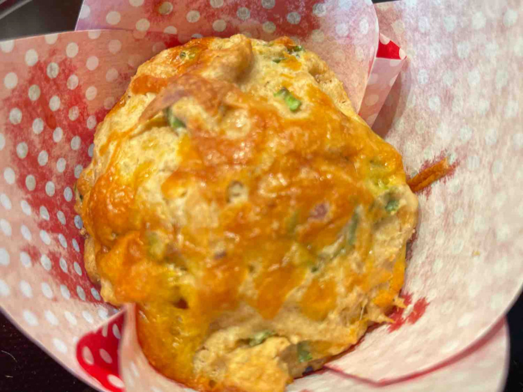 Diverse, NG - 1 Stk. Speck-Käse-Muffin, 12 Stk mit 80gr. Handl Bacon ...